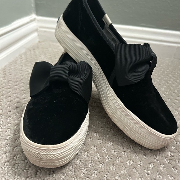 Keds | Shoes | Keds X Kate Spade Black Velvet Bow Triple Up Sneakers ...